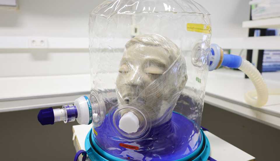 Novo protocolo de uso do capacete Elmo pode aumentar taxa de sucesso no ...